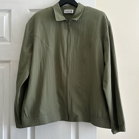 Teddi | Jackets & Coats | Olive Green Zipper Front Jacket | Poshmark
